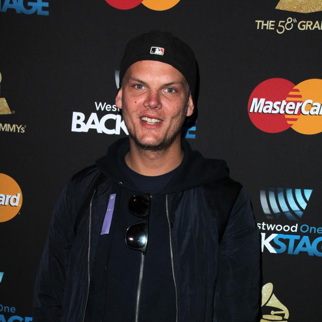 DJ Avicii : «Ευαίσθητη βιογραφία» του αυτόχειρα DJ - Οικονομικός ...
