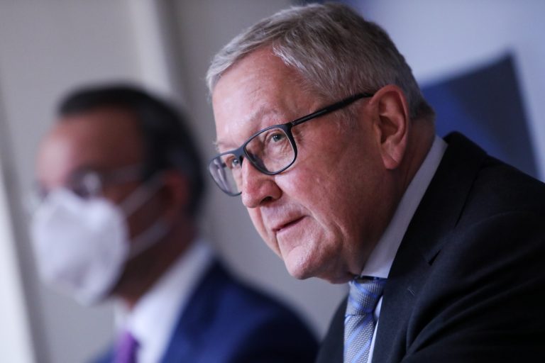 ESM/EFSF: Εγκρίθηκε το έκτο πακέτο για την ελάφρυνση του ελληνικού ...