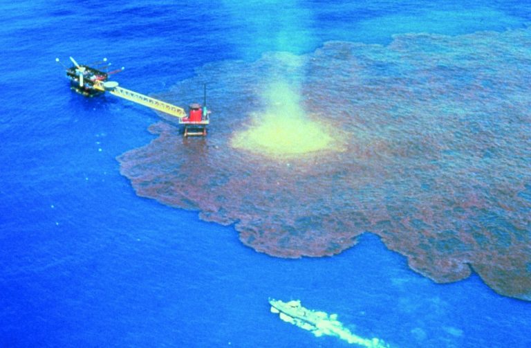 Μεγάλη πετρελαιοκηλίδα πριν 42 χρόνια στον Κόλπο του Μεξικού - Οι ...