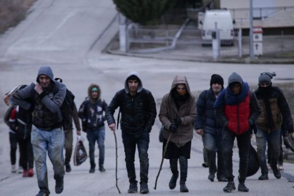 Τέμπη - Μύκονος: Ένα τσιγάρο δρόμος... - ΤΟ ΒΗΜΑ