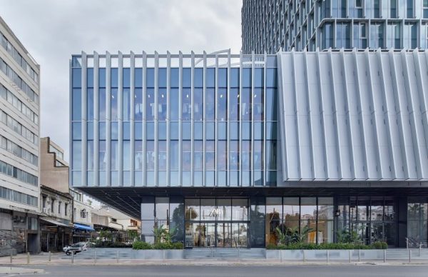 Άνοιξε το μεγαλύτερο Zara στην Ελλάδα στον Πύργο του Πειραιά - Οικονομικός Ταχυδρόμος - ot.gr