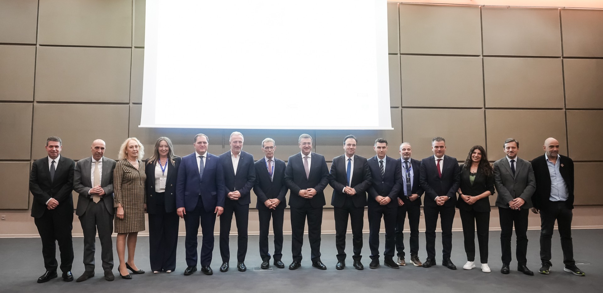 Εγκαινιάστηκε η BEYOND 2025: Μεγάλο το ενδιαφέρον την πρώτη ημέρα της ...