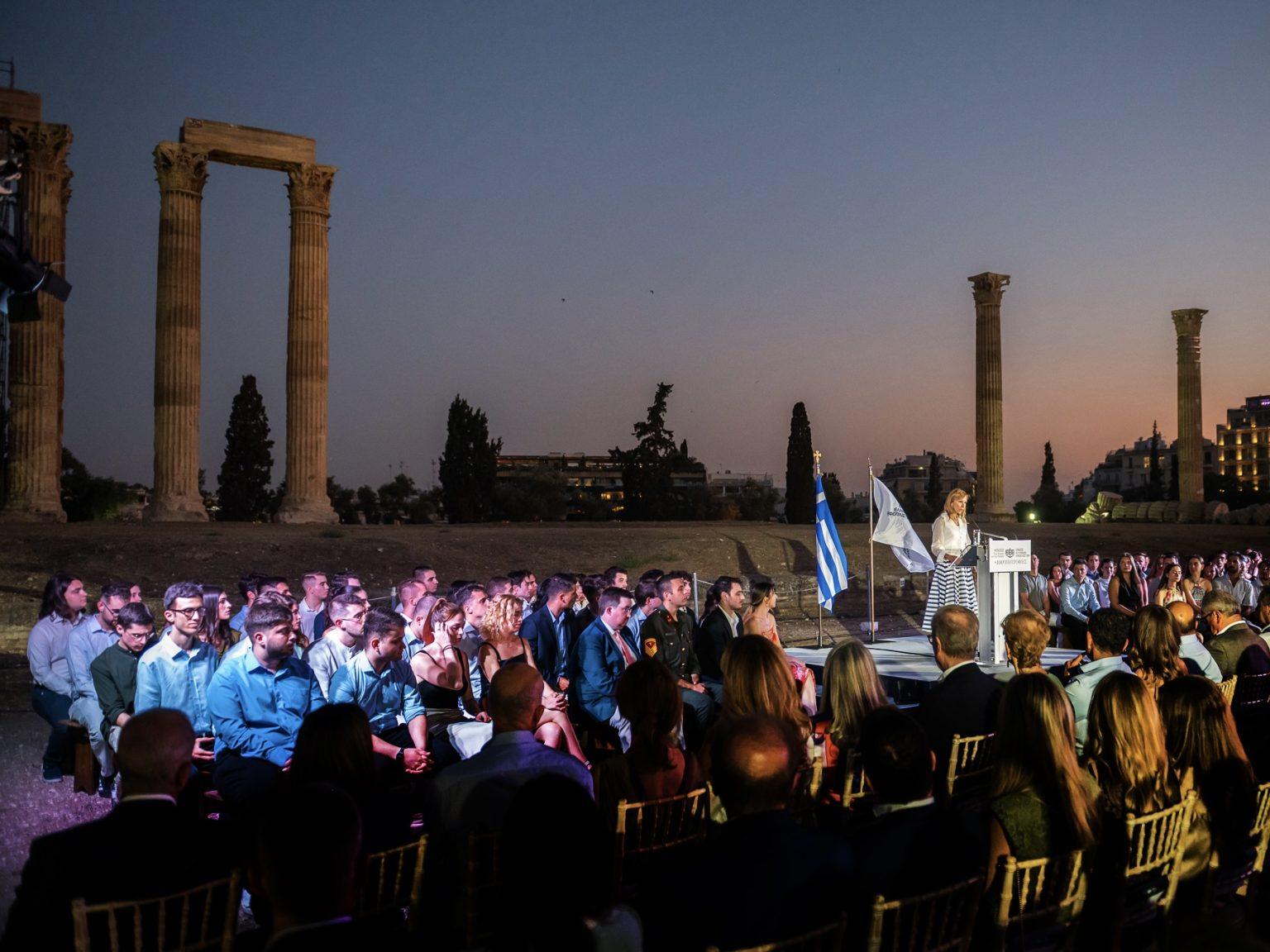 Ένωση Ελλήνων Εφοπλιστών: Συνεχίζει ακόμα πιο δυναμικά να στηρίζει τη ...