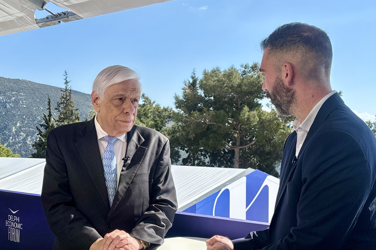 ΟΤ Delphi Economic Forum XI - Παυλόπουλος: Η Κοβεσι και οι Έλληνες ...